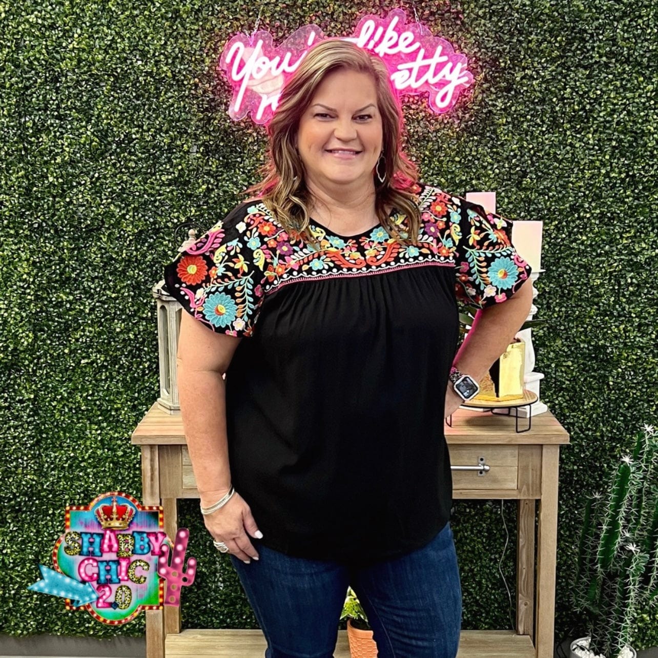 Layerz Teagan Top – Shabby Chic Boutique and Tanning Salon