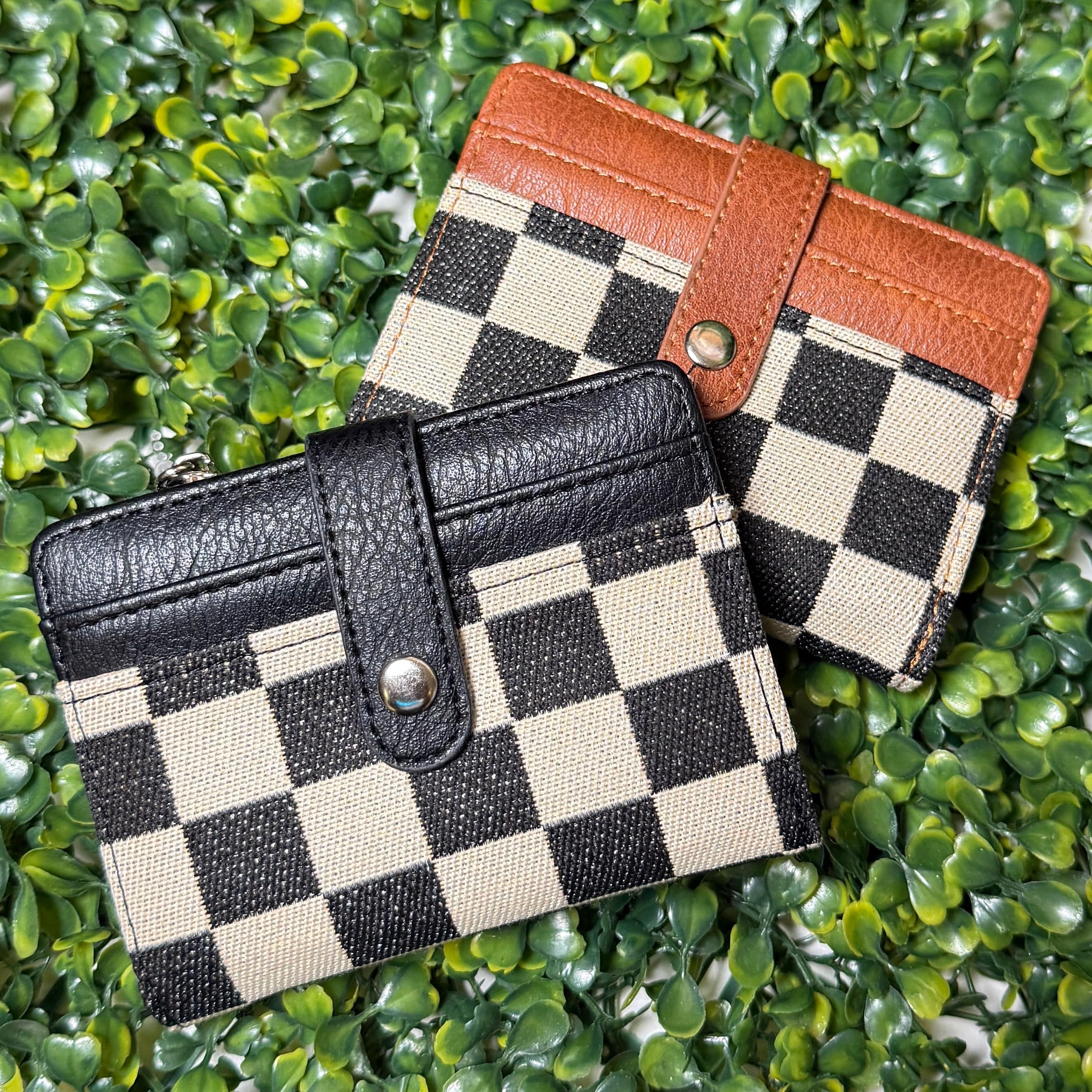 Small Checkered Wallets – Shabby Chic Boutique and Tanning Salon
