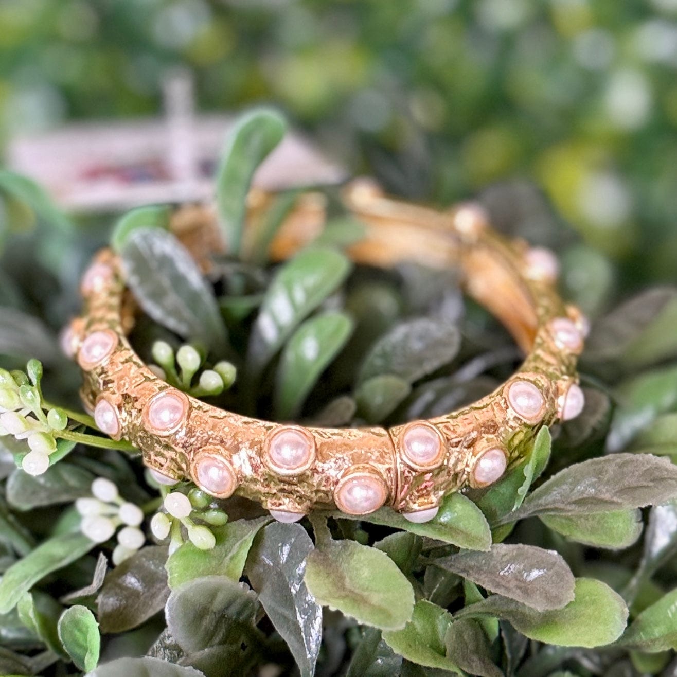 Spread the Pearls Stretch Bracelet – Shabby Chic Boutique and Tanning Salon