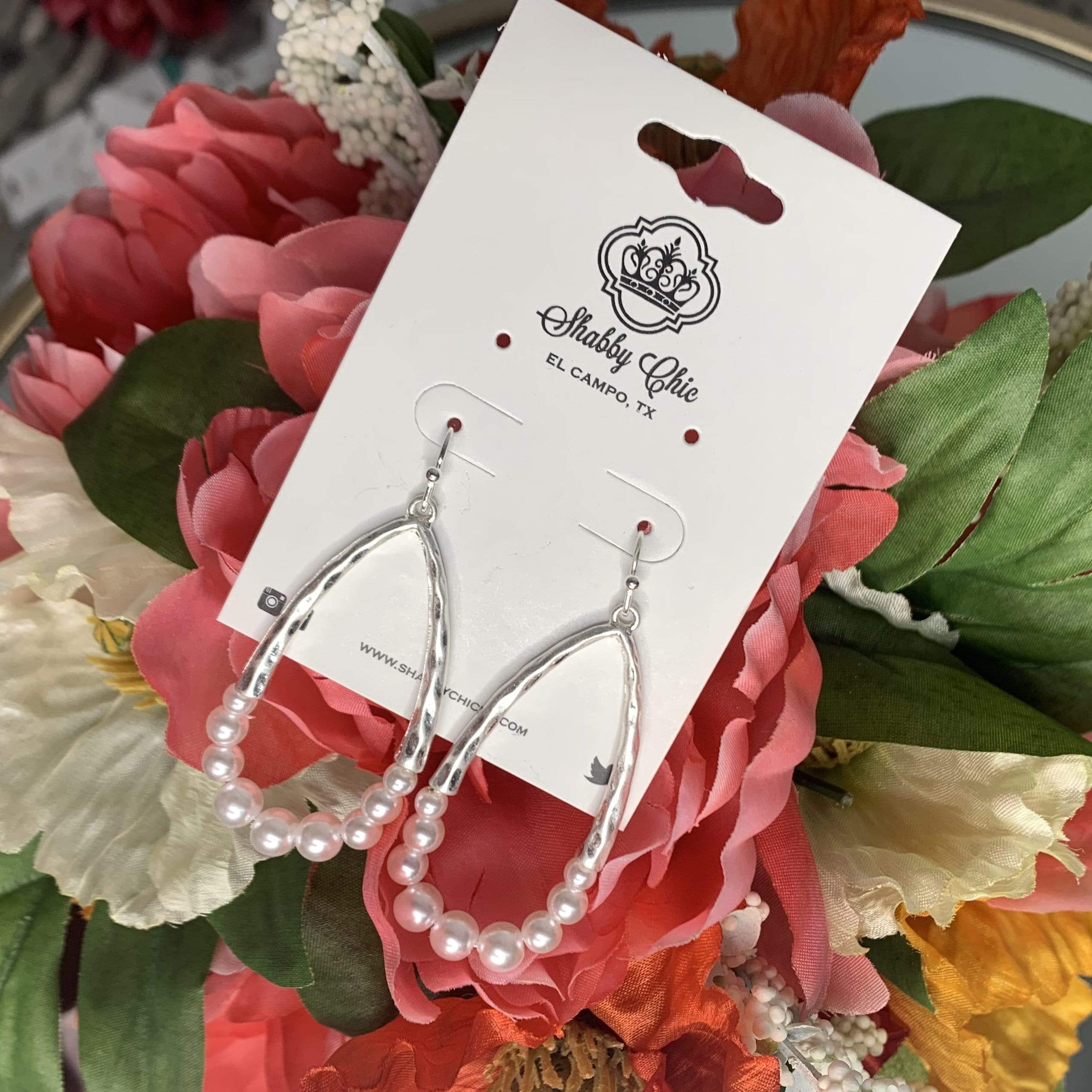 Silver and Pearl Teardrop – Shabby Chic Boutique and Tanning Salon